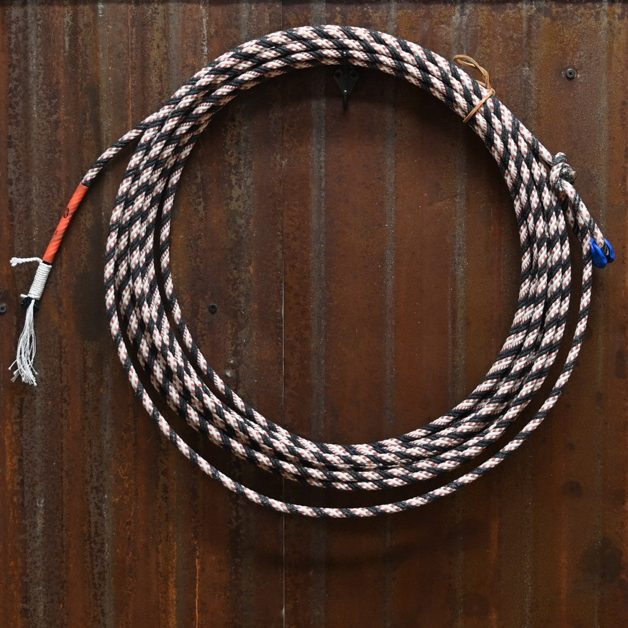 Hatch Tack Waxed Cotton Rope – 5/16″ × 60′ Assorted Colors – Atomic 79