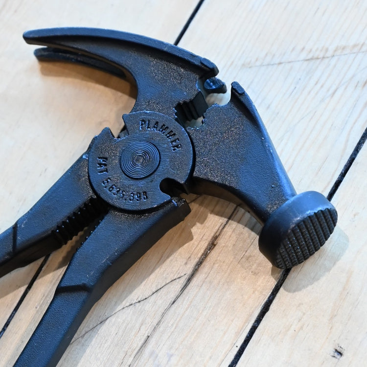 Ranch Tools – Hay Hooks, Shovels, Hammers & Horse Gear – Atomic 79